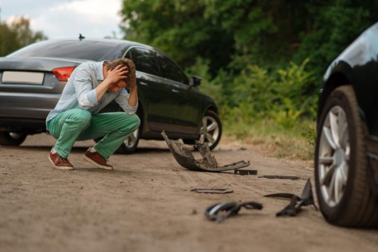 Concussion From a Car Crash: Symptoms, Risks, and Recovery | La Clinica
